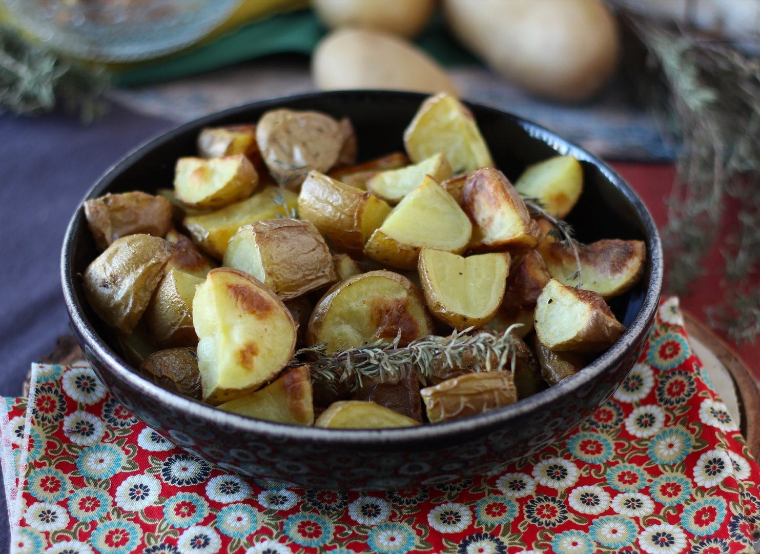 In de oven geroosterde aardappelen, het klassieke recept