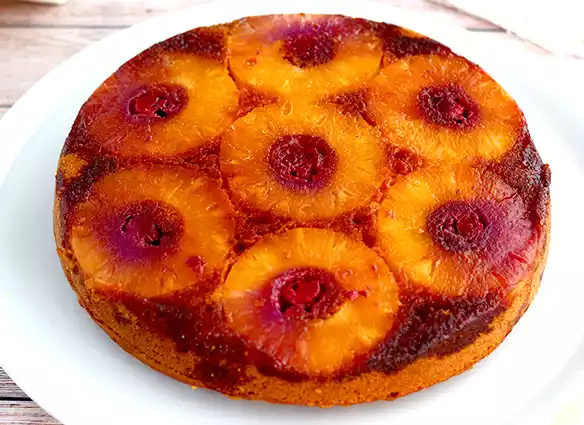 Makkelijke ananastaart recept met omgekeerde ananas